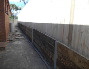 Hardwood Timber Retaining Wall with Steel Posts in Arundel, Gold Coast ...