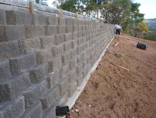 Diamond Block Retaining Walls - Strength and Ease of Installation ...