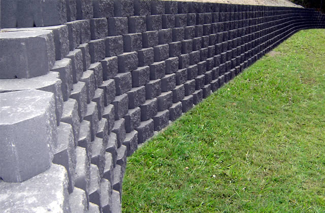 Retaining Wall Ideas | Inspiration for Concrete, Rock & Timber Walls ...