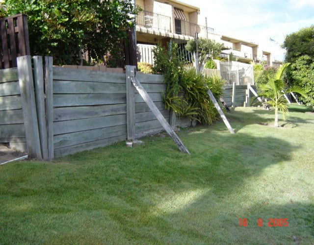 Durable Pine Log Wall Replacement for Waterfront Unit Complex in Gold ...