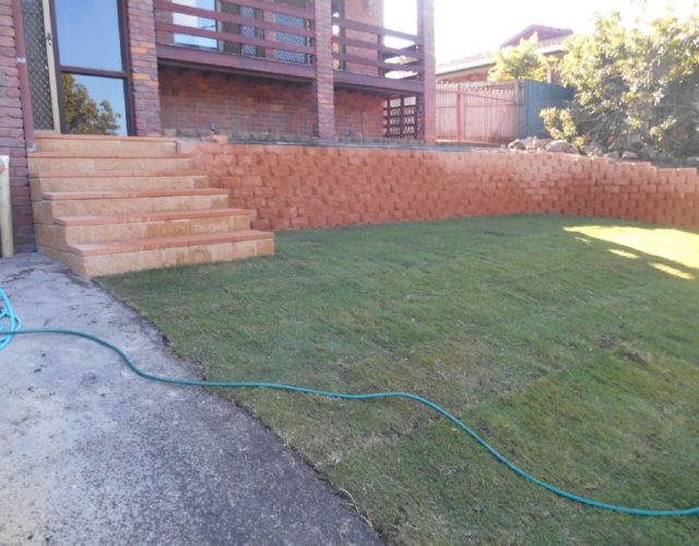 Windsor Concrete Block Wall and Versa Block Steps in Carrara, Gold ...