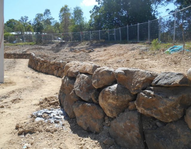 Bush Rock Retaining Wall Project in Upper Coomera – Gold Coast ...