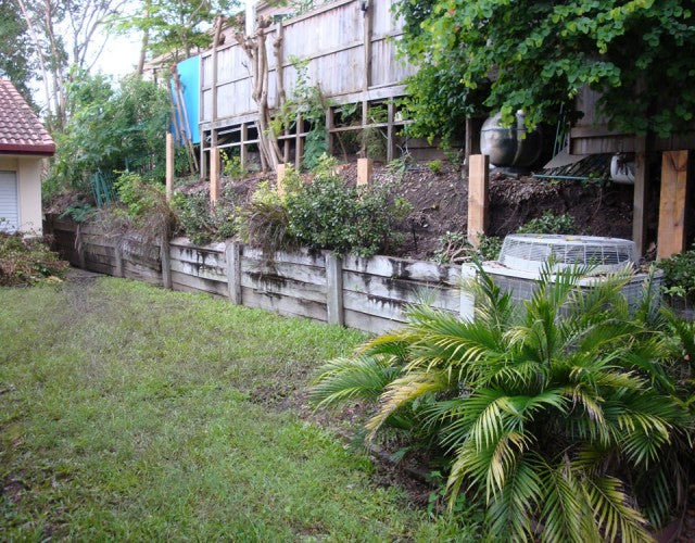 Hand-Built Sandstone Rock Walls in Gold Coast Backyard – Gold Coast ...