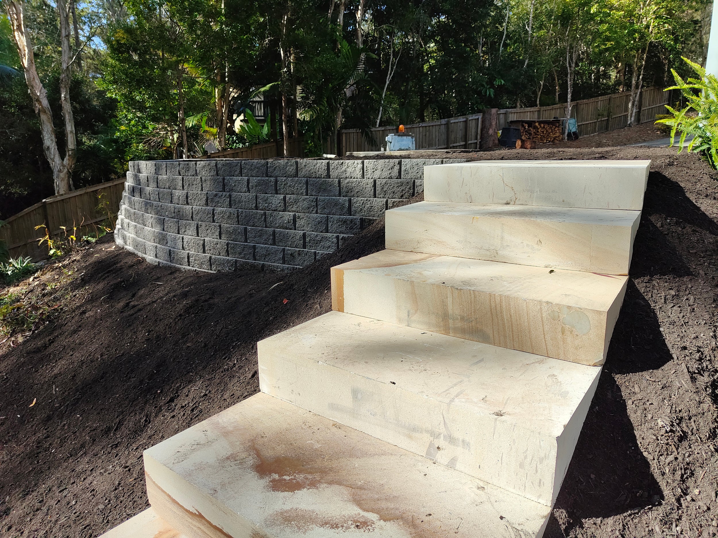 Retaining Wall Ideas | Inspiration for Concrete, Rock & Timber Walls ...