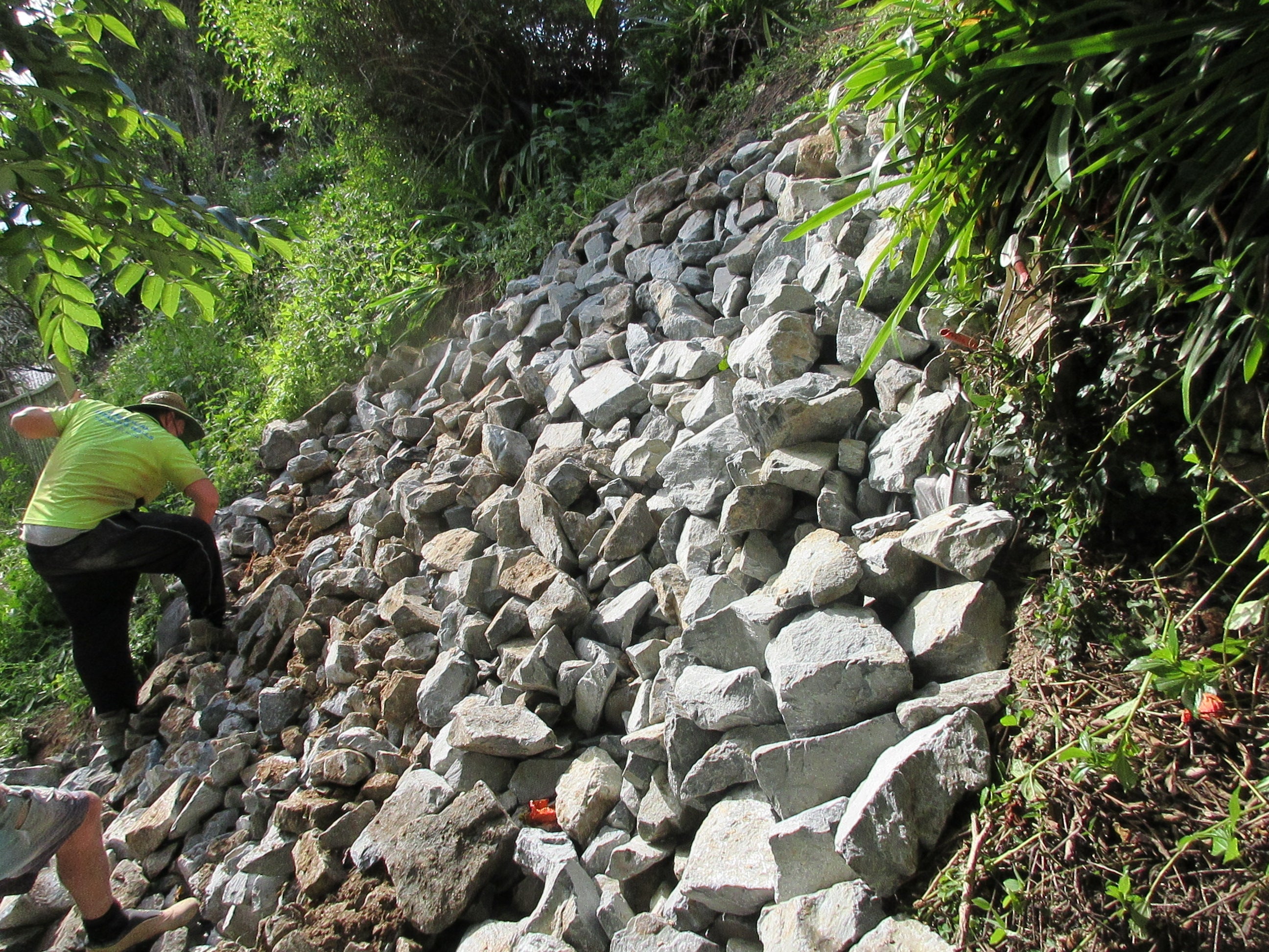 Rock Retaining Wall in Tallebudgera Valley - Landslip Remediation ...