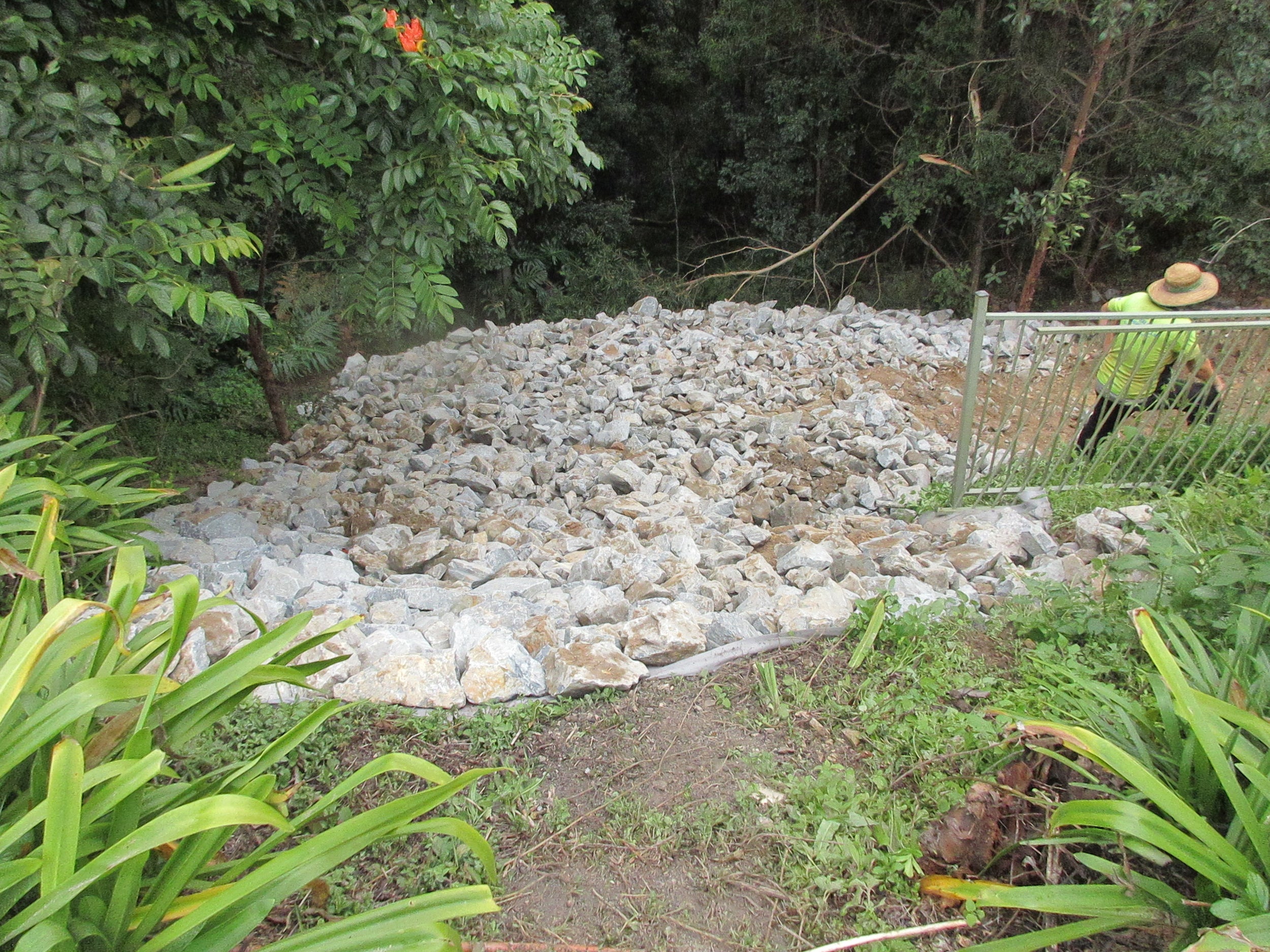 Rock Retaining Wall in Tallebudgera Valley - Landslip Remediation ...